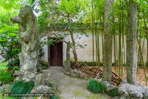 苏州园林太湖石石笋石 景观园林 建筑摄影 摄影 汇图网www huitu