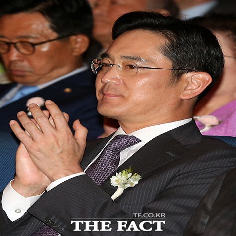 이재용 삼성전자 부회장 인도 출국 스마트폰 공장 준공식 참석