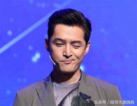 就算你滿臉掩蓋不住的傷痕，我也要大聲說一句「胡歌最帥」 每日頭條