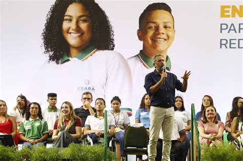Em Fortaleza 52 mil estudantes de Ensino Médio da rede pública
