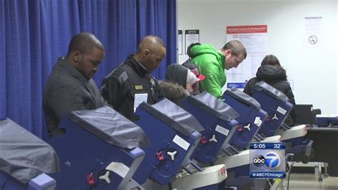 Strong Early Voting Turnout At Cook County Polls Abc7 Chicago