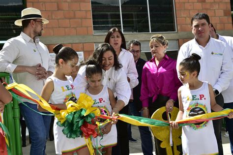 Sedcaldas 480 Estudiantes De La Institución Educativa Pensilvania
