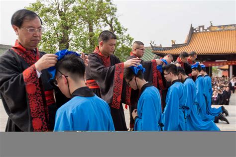 成人礼 广西大学附属中学