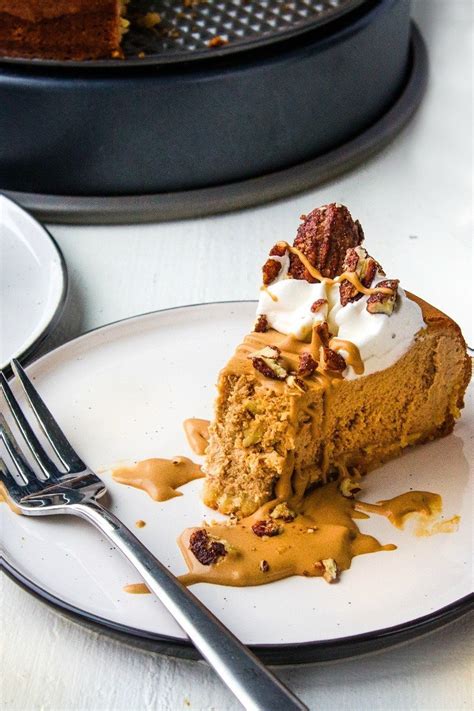 Low Carb Pumpkin Spice Cheesecake • Holistic Yum