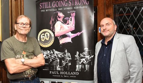 In Pictures Rob Strong Derry Homecoming Gig In The Cosh Page 16 Of 21 Derry Now