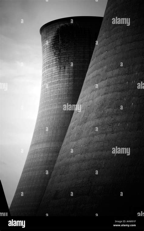 Power Station Cooling Towers Condenser Steam Electricity Generation