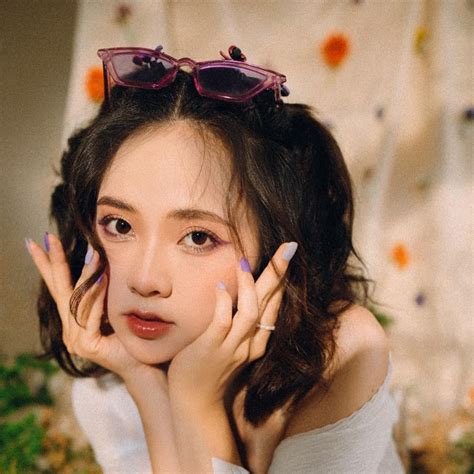 Ngô Lan Hương Vietnamese Singer