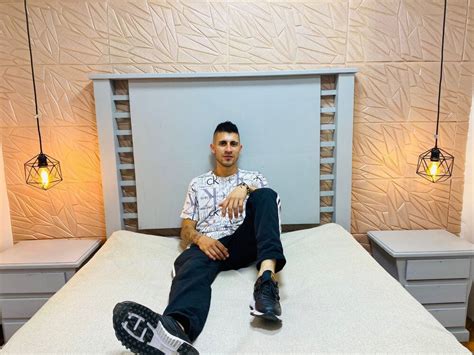 Liamdaviis Gratis Live Webcam Show And Xxx Chat Xhamsterlive