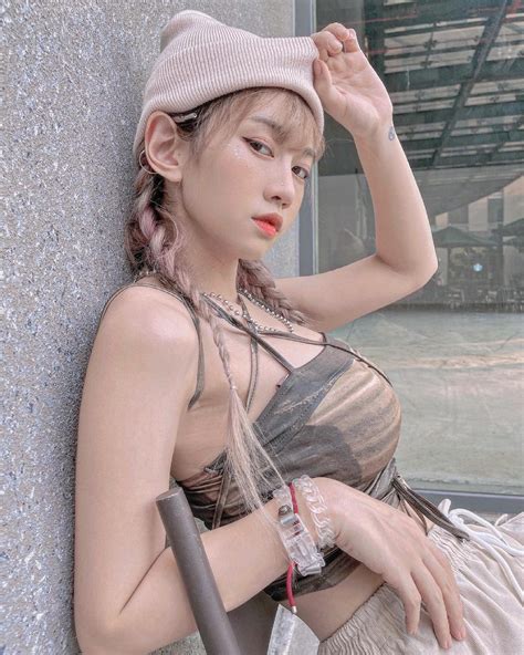 Bị đồn Lộ Clip Nóng Hot Girl Lê Bống Là Ai Dạy Nối Mi