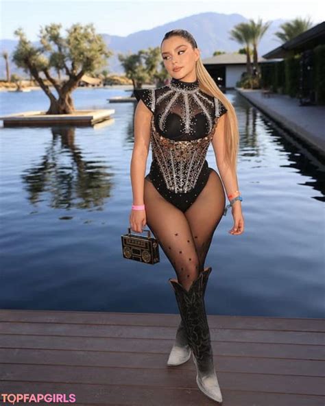 Demi Rose Modelo Onlyfans Leaked 45 Colorfans