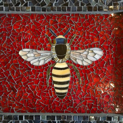 Honey Bee Mosaic By Becky Paton Mosaic Flowers Glass Mosaic Art Mosaic Artwork