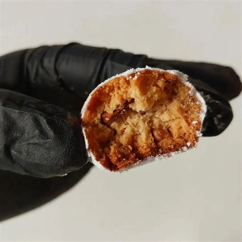 작은빵집 강남신세계스위트파크 팝업 무사히 마무리했습다 작은 가게에 관심가져 주신 모든분들께 정말 진심으로 감사드립니다 😭🫰🤟 아침부터 작은빵집 기살려준다고 추운 아침