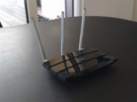 TP-LINK 300 MBPS MODEM/ROUTER