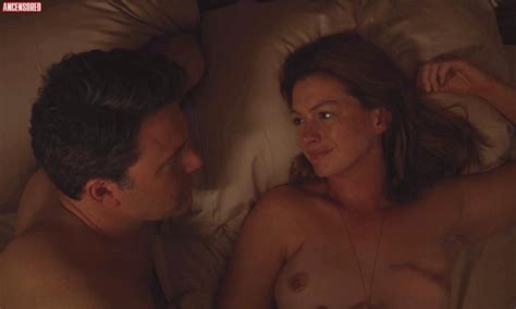 Naked Anne Hathaway In The Last Thing He Wanted
