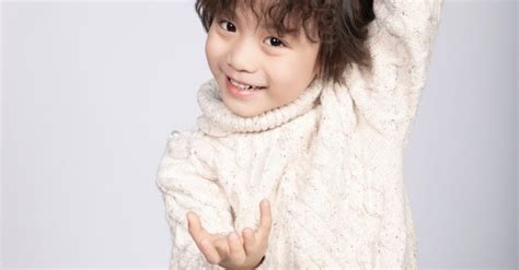 รวมรูปภาพของ ชุยอี้ซิน หนูน้อย ฉวนฉวน ลูกชายสุดน่ารักน่าหลงจาก รัก