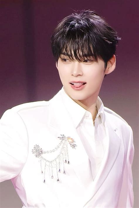 Sung Hanbin 231225 Zb1 Sbs Gayo Daejeon Nel 2024