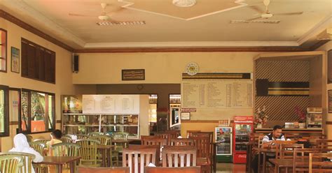 40 Desain Cafe Lesehan Di Rumah Terkini Dan Terpopuler