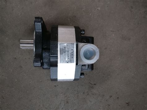 rust resistant ss wheel loader engine parts hydraulic gear pump