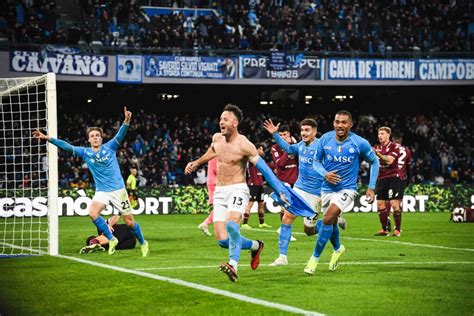 Il Napoli Si Ritrova Nel Finale Con Il Guizzo Di Rrahmani Vince 2 1