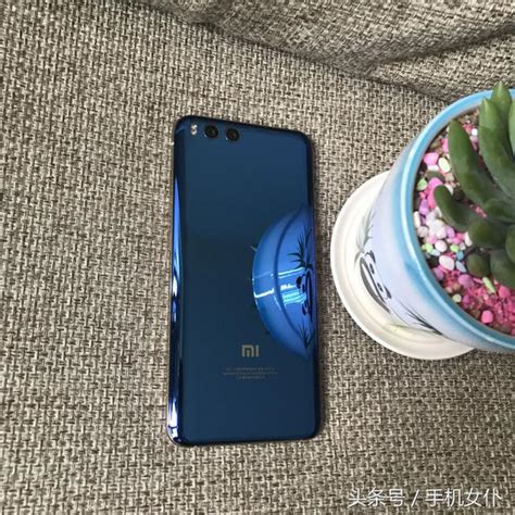 6128gb亮藍色版小米6手機，降價多少你願意購買？ 每日頭條