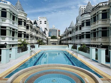 ให้เช่า ทาวน์โฮม Moo Baan Chicha Castle 350 ตรม 33 ตร วา 3 นอน 5น้ำ