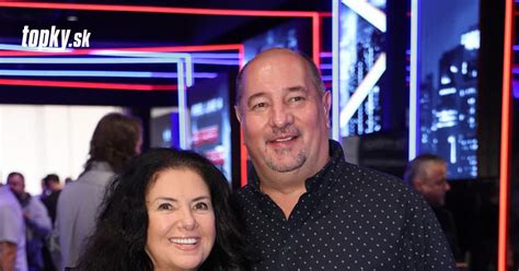 Neforemná Lena z Dunaja SEXI manželka slovenského herca a Nvotovej syn ako DŽENTLMEN