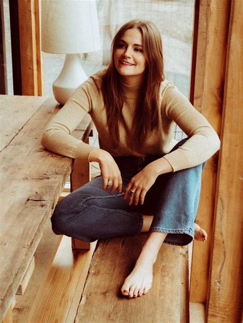 Erin Rae Singer Wallpapers 12 Images Wallpapercat