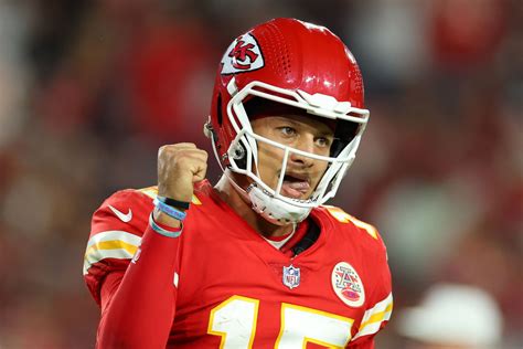 Patrick Mahomes Sticks Tongue Out At Devin White