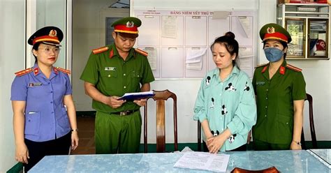 Bắt Nữ Quái Lừa đảo Chiếm đoạt Hơn 50 Tỷ đồng Báo Dân Trí