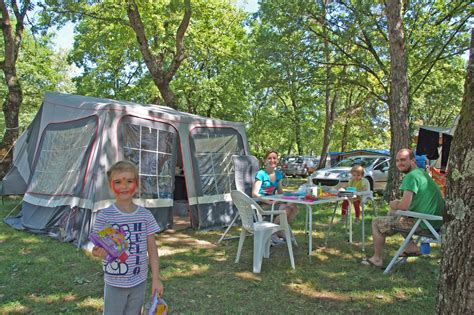 Staanplaatsen In Thonon Les Bains Frankrijk Camping Saint Disdille