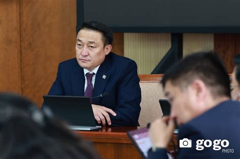 ФОТО ТББХ ны хурлаар Ерөнхий сайдад Г Занданшатарыг томилох асуудлыг хэлэлцэж байна