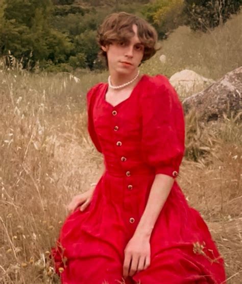 Pin On Hızlı Kaydetmeler Womanless Beauty Guys In Skirts Cottage