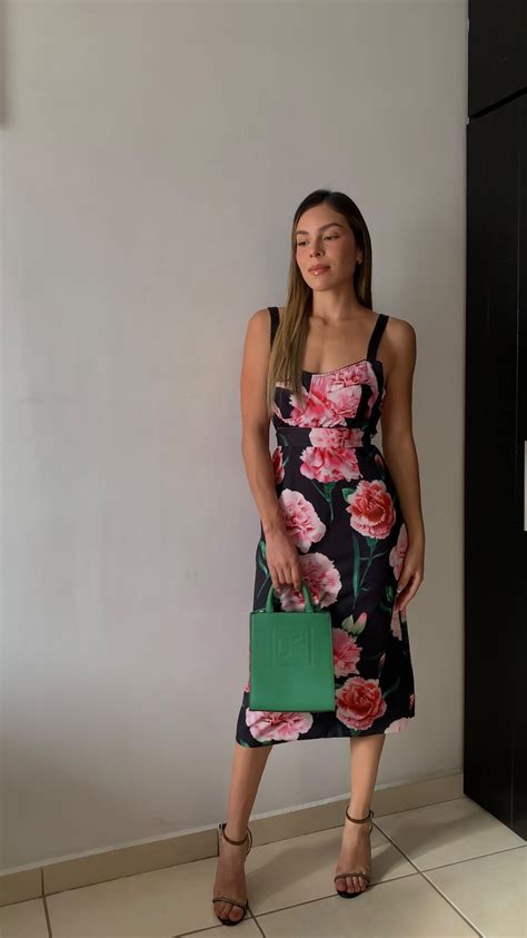 Liberté Lencería Hermoso Vestido Playero Largo Con Manga Princesa Y