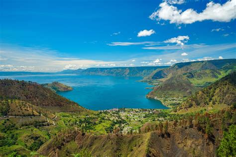 Lake Toba Indonesia Cartocat