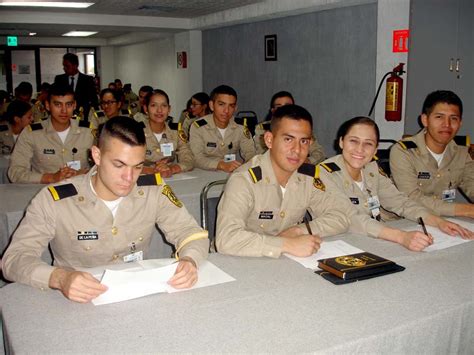 Visita De La Escuela Militar De Odontología A La Conamed Comisión
