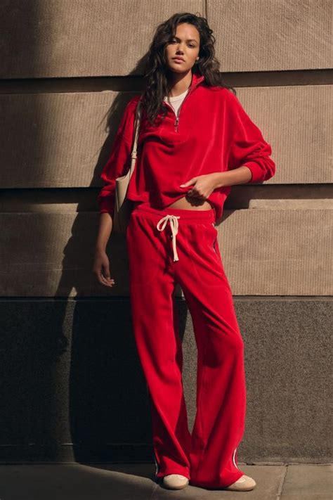 썬드리 와이드 레그 트랙 팬츠 앤트로폴로지 한국 공식 스토어 유니크한 여성 패션 및 라이프스타일 편집샵 200개이상의 프리미엄 브랜드 여성 의류 액세서리 홈