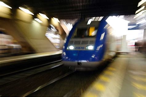 Le Corps Dun Nouveau Né Découvert Dans La Poubelle Dun Train à Marseille