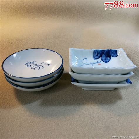 日本青花瓷器六小件便宜打包都是全品小方碟和圆碟可以做蘸味碟肥皂碟等有点 价格 9元 au26469834 青花瓷 加价 7788