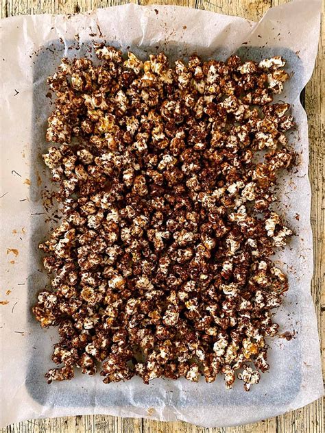 Easy Chocolate Popcorn Hungry Healthy Happy