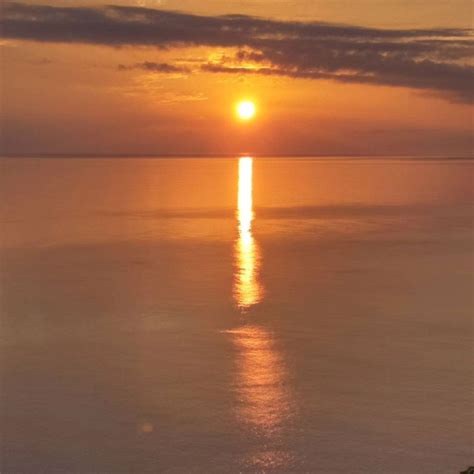 シンラ（shinra） 昨日の素晴らしい夕陽です！ 知床はまだ暑く、今日は30℃を越えています！