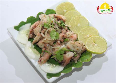 ရွှေဂဏန်း ရခိုင်ရိုးရာ လက်ညှစ်မုန့်တီ နှင့် ပင်လယ် အစားအစာ ရေဘဝဲသုပ် ၃၅၀၀ ၆၅၀၀ ကျပ