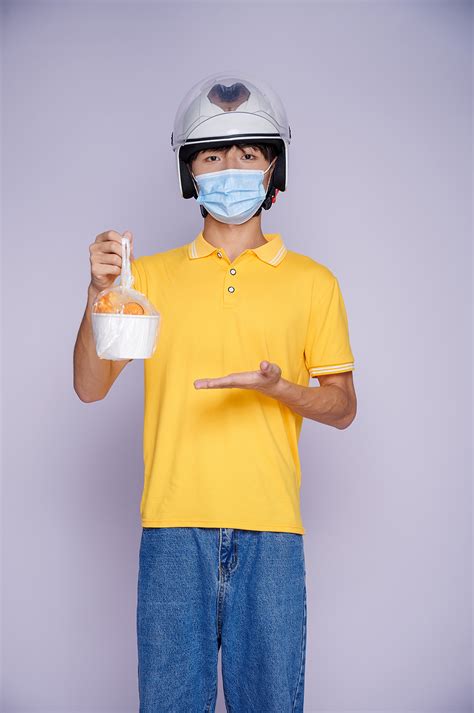 戴口罩的人素材 戴口罩的人模板 戴口罩的人图片高速下载 设图网