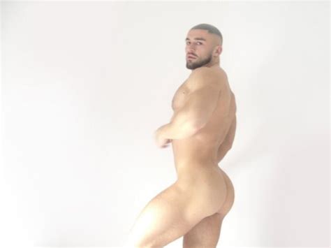 FranÃ§ois Sagat Naked In A Bed Part 1 Gayporn