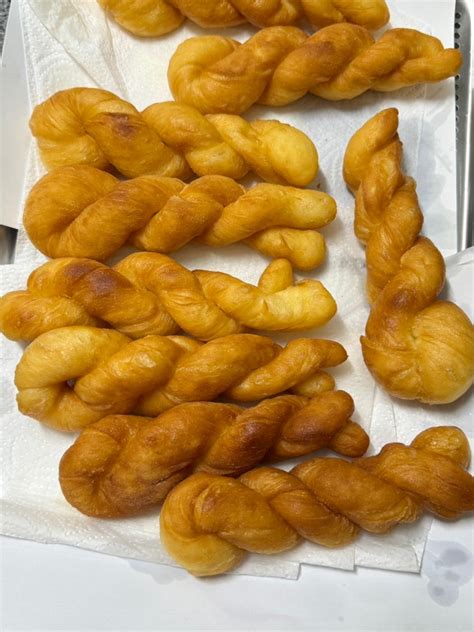 이제는 꽈배기 집을 갈 필요가 없는 나애옹 집에서 퐁신 쫄깃 옥수수찹쌀꽈배기 만들기 네이버 블로그