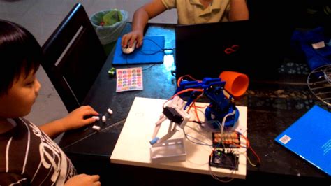 Robotic Arm 3dthursday 3dprinting Adafruit Industries Makers