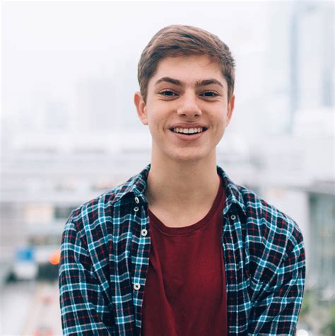 Usc Freshman Markian Benhamou Blows Up On Social Media Future Sharks