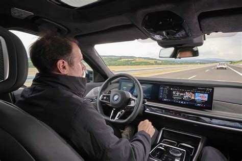 Bmw Secures First Approval For Combining Level 2 And Level 3 Autonomous
