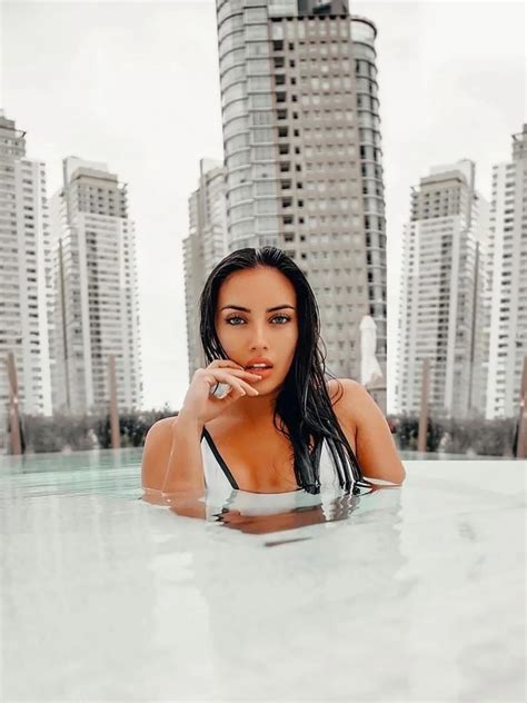 Yaz Jaureguy La Nueva Novia Del Colo Barco Modelo Influencer Y