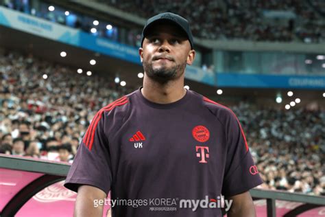 바이에른 뮌헨 2실점 경기 직후에도 김민재 옹호한 콤파니 감독 엄청난 역할 맡고 있다