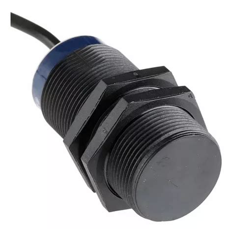 Sensor inductivo cilíndrico roscado de 2 m xS4p30ma230